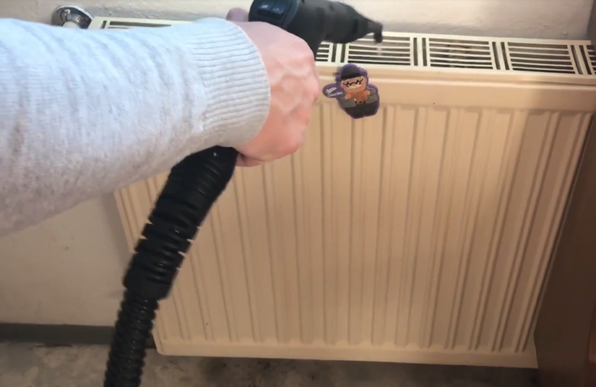 Effektive Heizkörperreinigung mit Trockendampf| RECENSA Trockendampfreiniger